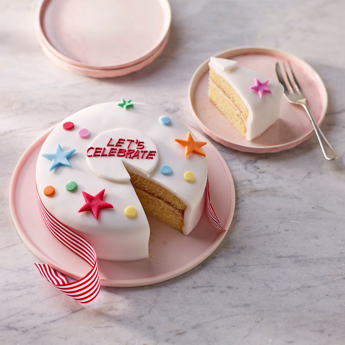 Celebration Cakes – Fiona Cairns